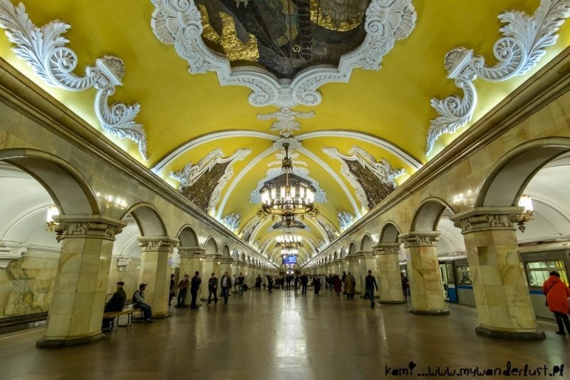 Guide to Moscow metro stations - the underground gallery