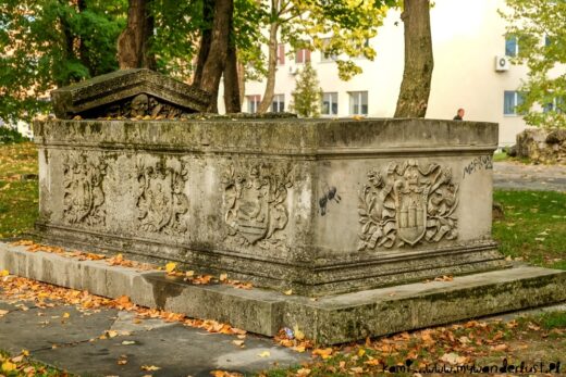 Visit Bihac, Bosnia and Herzegovina - the Getaway to Una NP