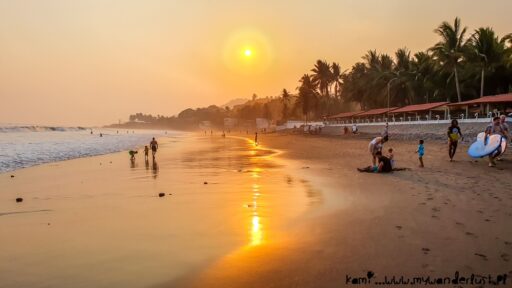 El Tunco, El Salvador - the Surfers Oasis on the Pacific Shore